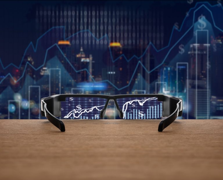 Applications Of Augmented And Virtual Reality In The Financial Industry